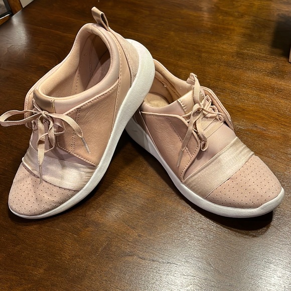 Big Buddha | Shoes | Big Buddha Pink Tennis Shoes | Poshmark